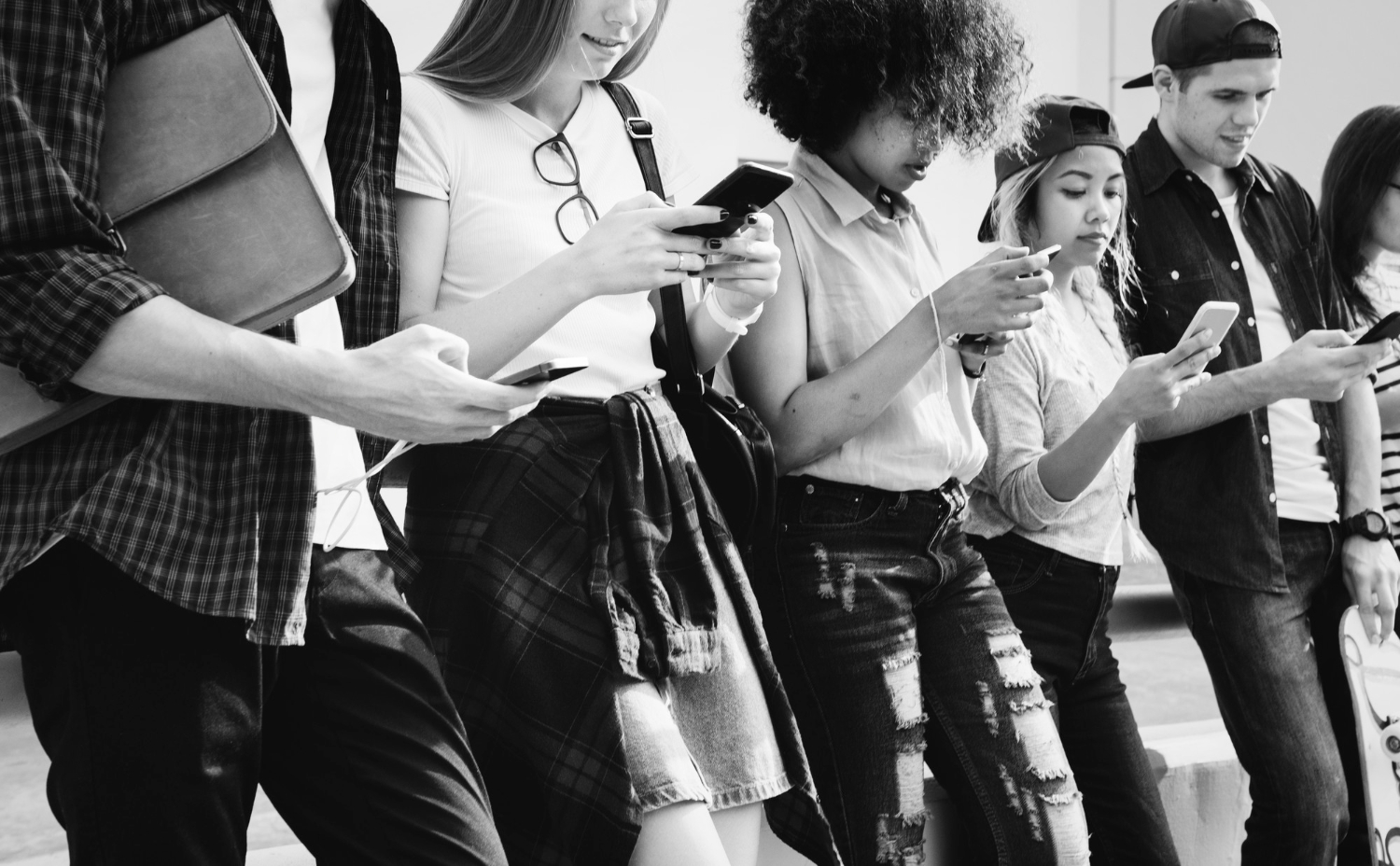 How Digital Communities Drive Innovation and Knowledge Sharing